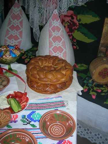 COOKING WITH ANISOARA: ODA COLACULUI MOLDOVENESC (2)